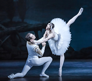 Swan Lake - National Theatre, Prague | Pyotr Ilyich Tchaikovsky ...